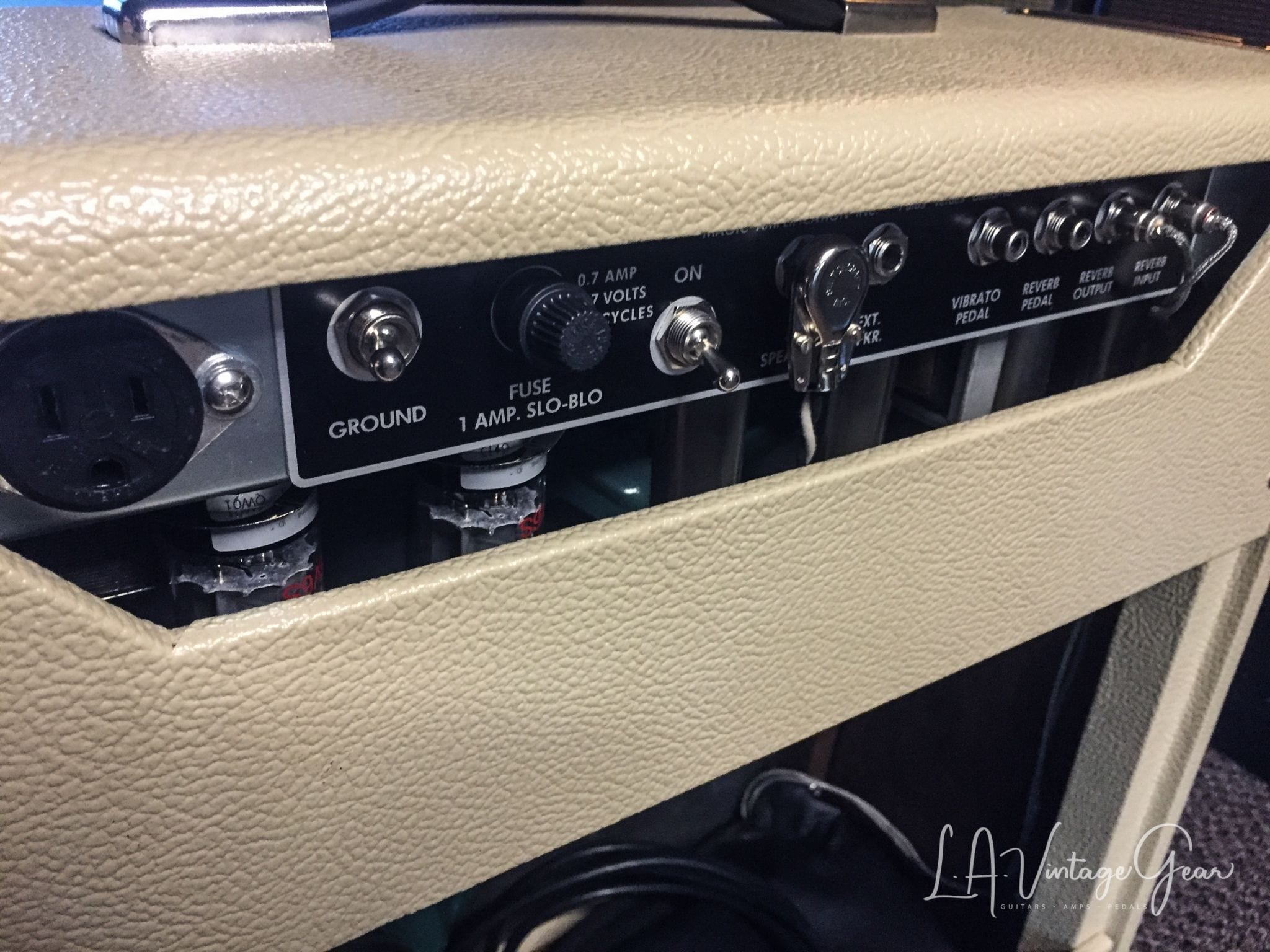 (SOLD) Magic Vibro Prince Combo Amplifier - 2x10 in Cream Tolex with ...