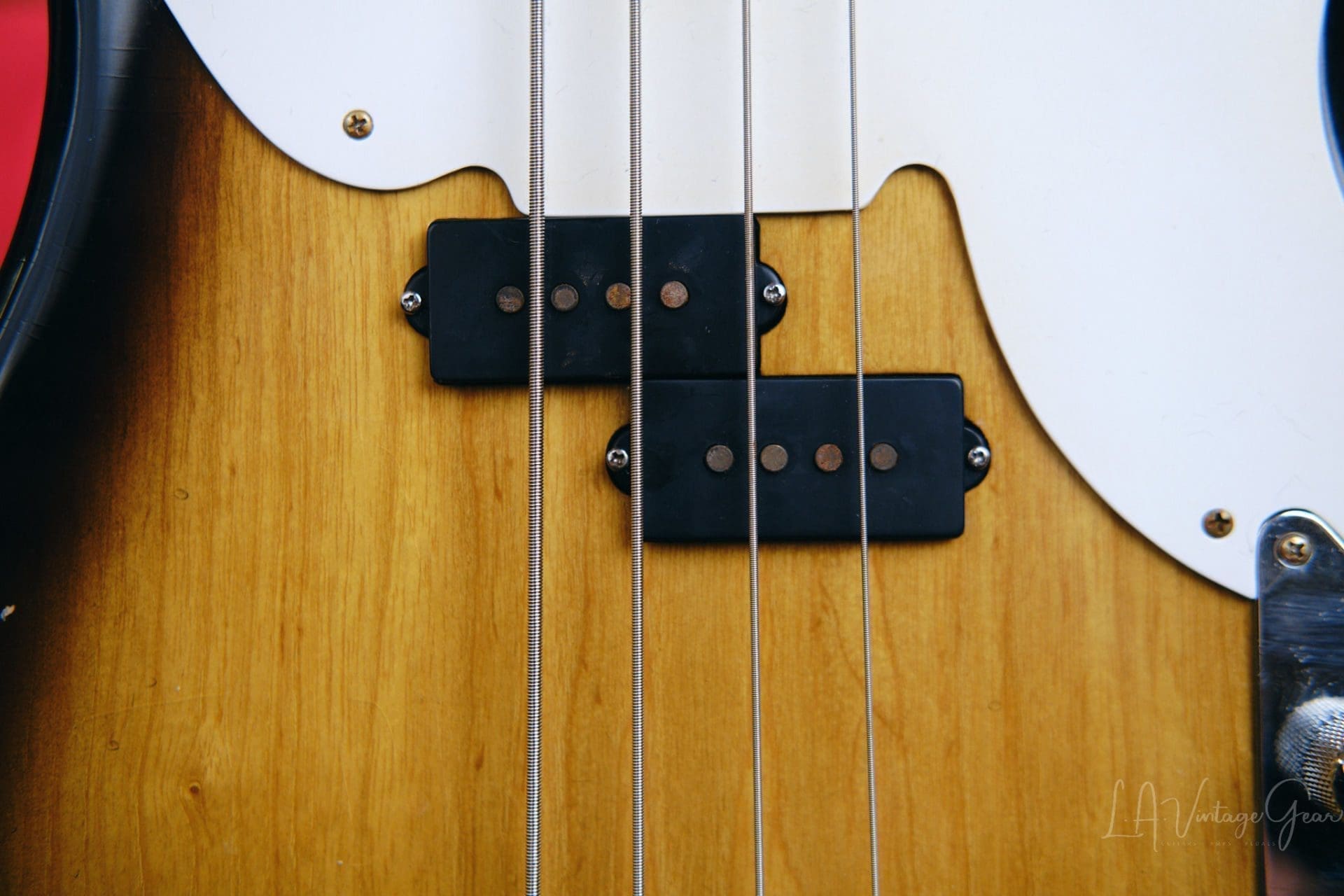 Mario Martin ’54 P-Style Bass with Split Pickup – Relic’d 2 Tone ...