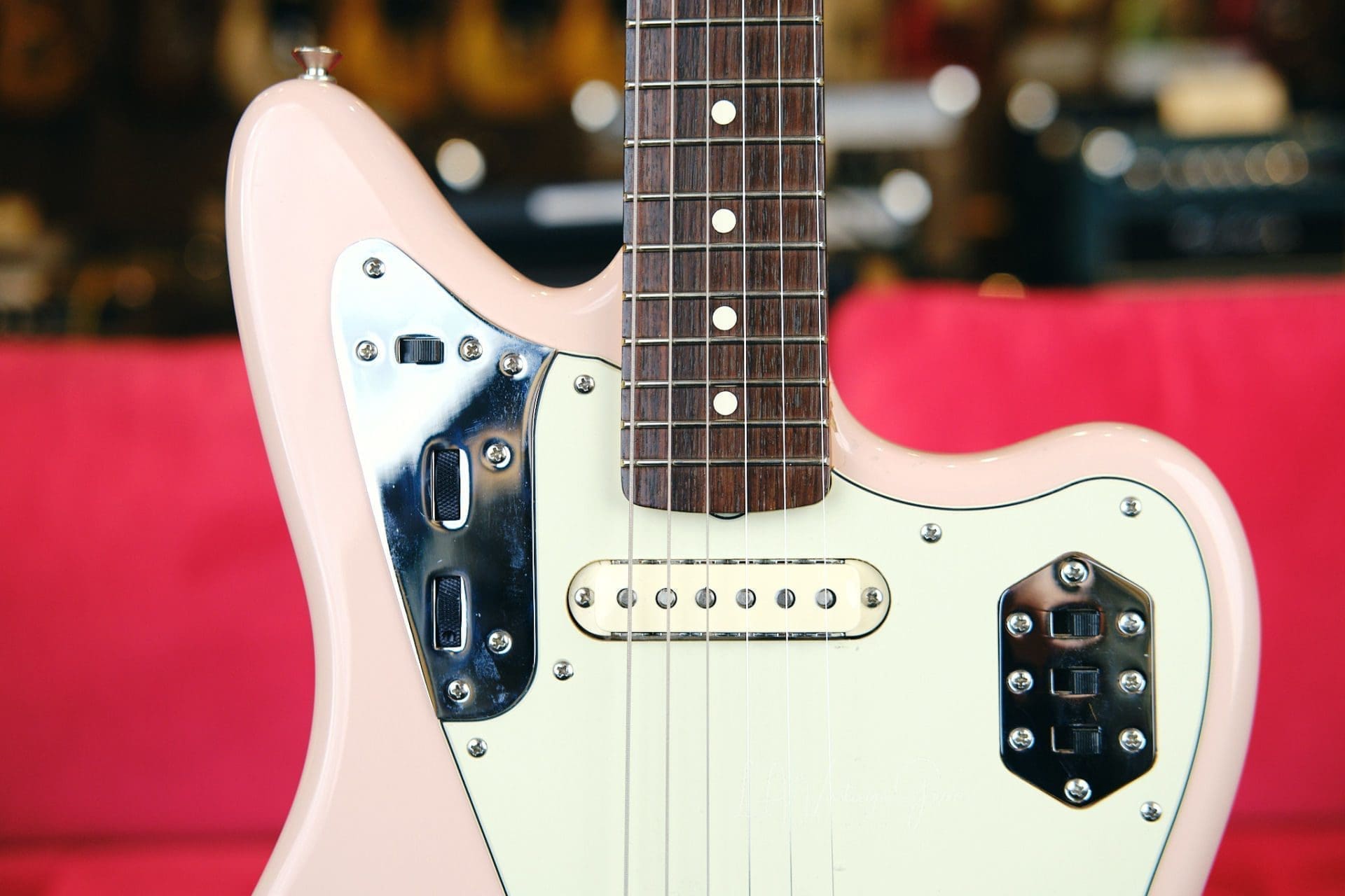 Fender American Vintage Limited Edition Thin Skin ’62 Reissue Jaguar ...