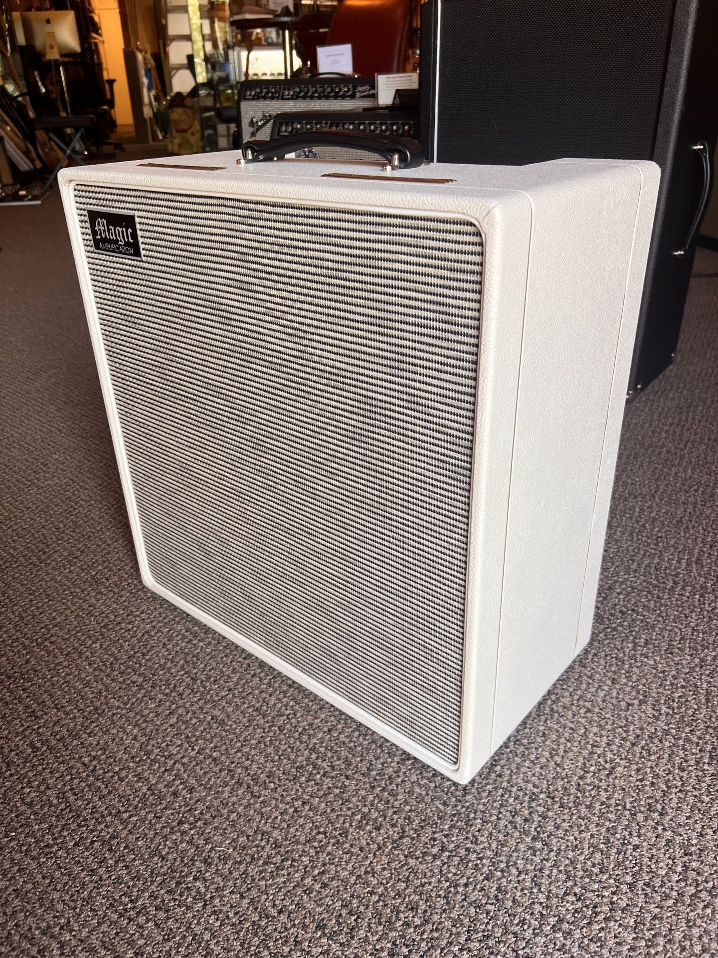 Magic Amps Brit MkII - A Great Re-Imagining of a British Classic! • LA ...